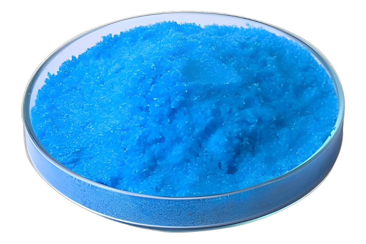 Phèn xanh là gì? Một số lưu ý khi sử dụng phèn xanh trong nuôi thủy sản